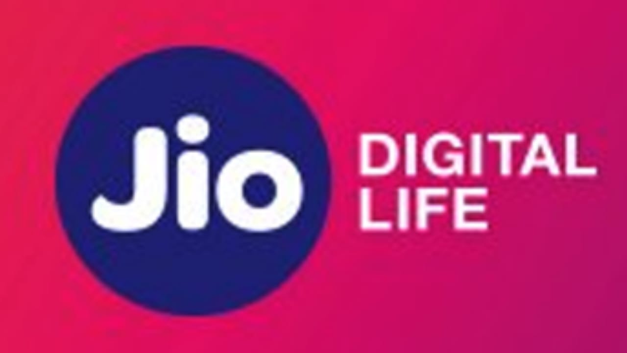Reliance Jio Is Offering Job Opportunity As Graduate Engineer Trainee reliance-jio-is-offering-job-opportunity-as-graduate-engineer-trainee